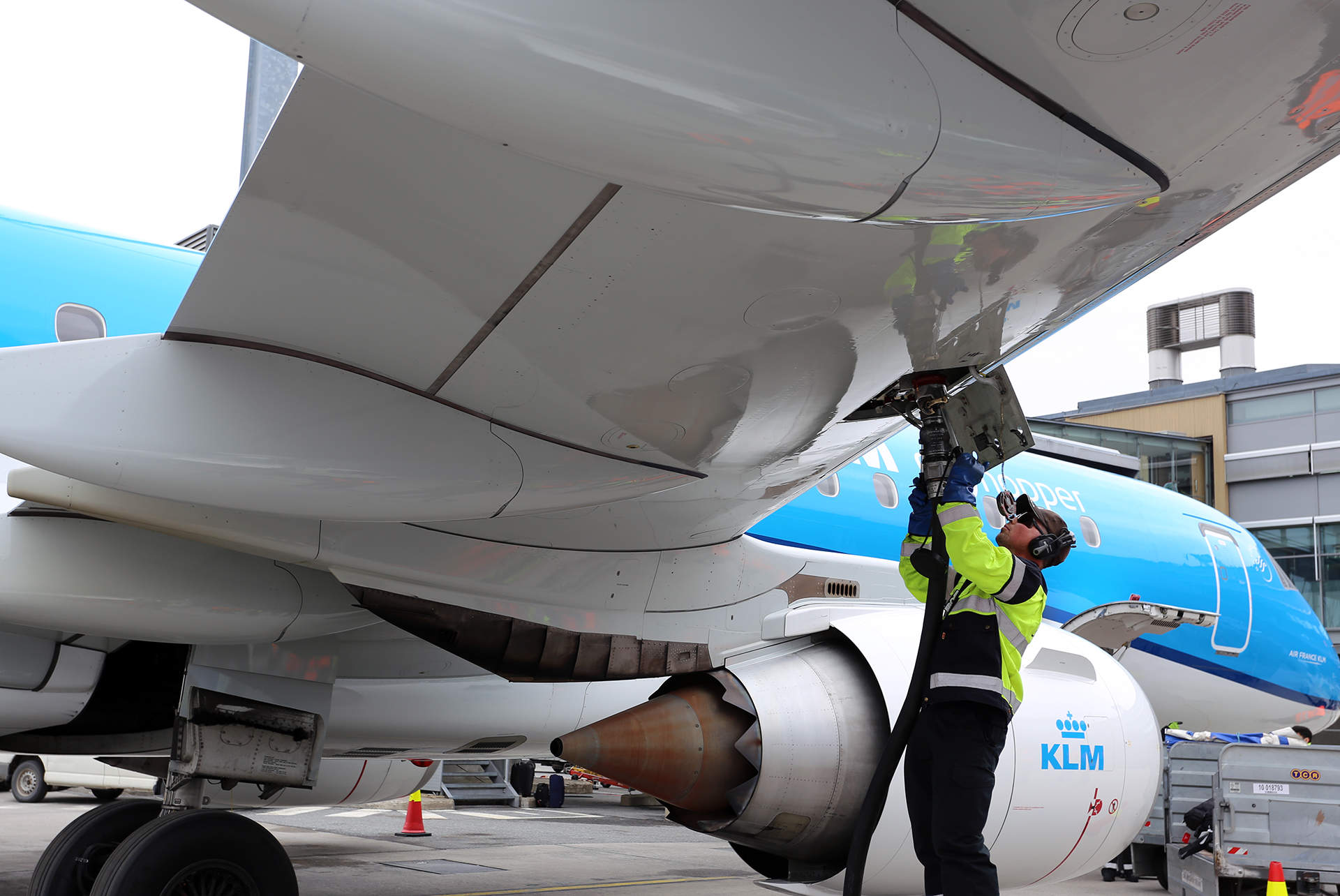 The rise of bioports: a new trend for biofuels in aviation