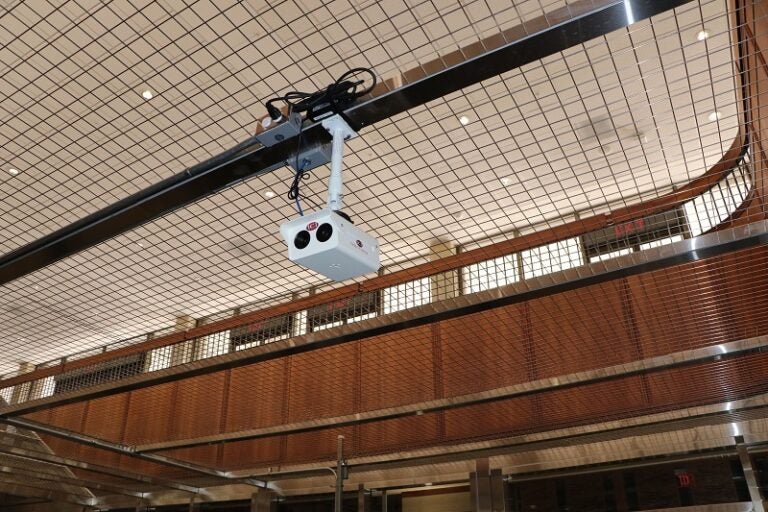 Hawaii airports begin use of temperature screening equipment