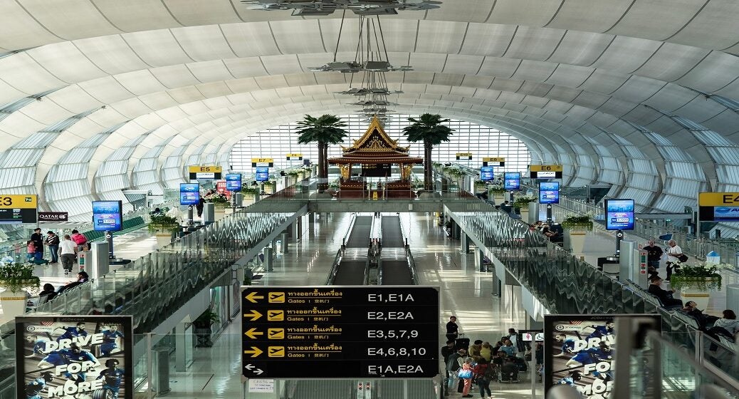 CDC study finds Covid-19 screening ineffective at US airports