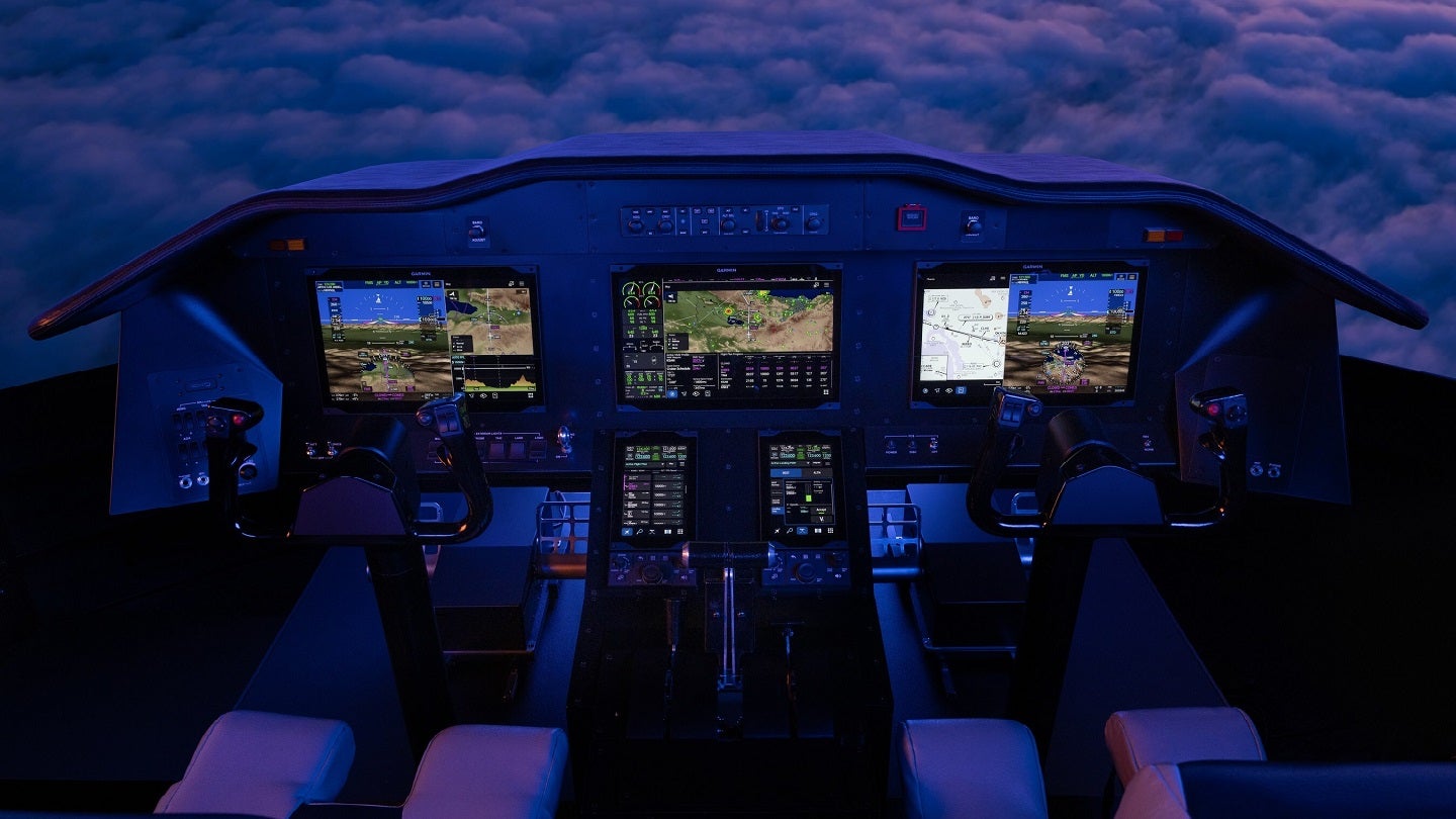 Garmin introduces new integrated flight deck