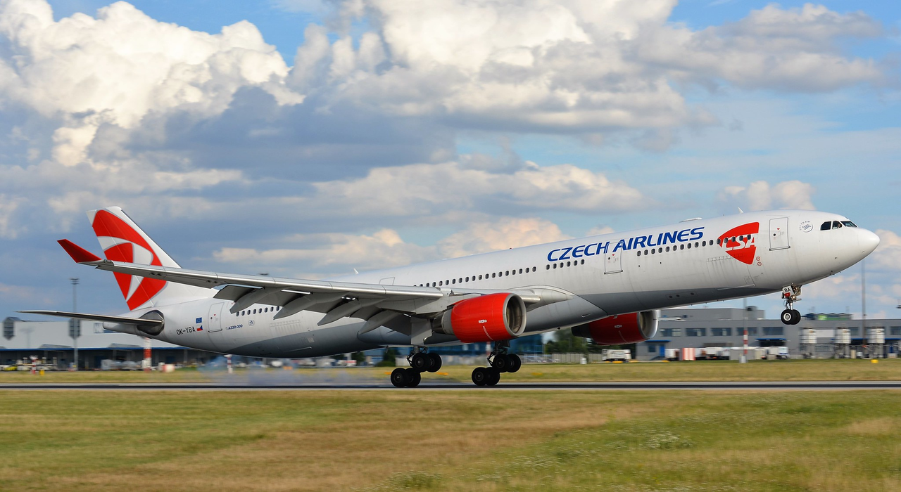 Czech Republic flag carrier ČSA intends to lay off 430 employees