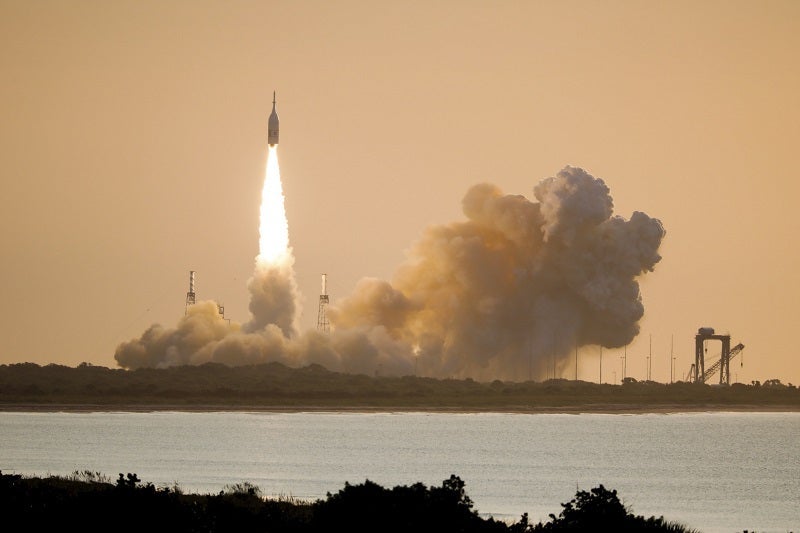 Nasa completes in-flight test of Orion Abort system